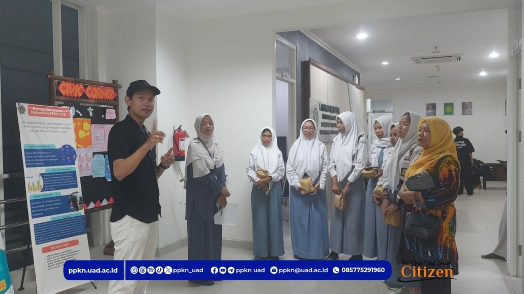 Mengenal Dunia Pendidikan Lebih Dalam, SMA 1 Galur Kunjungi Lab PPKn ...